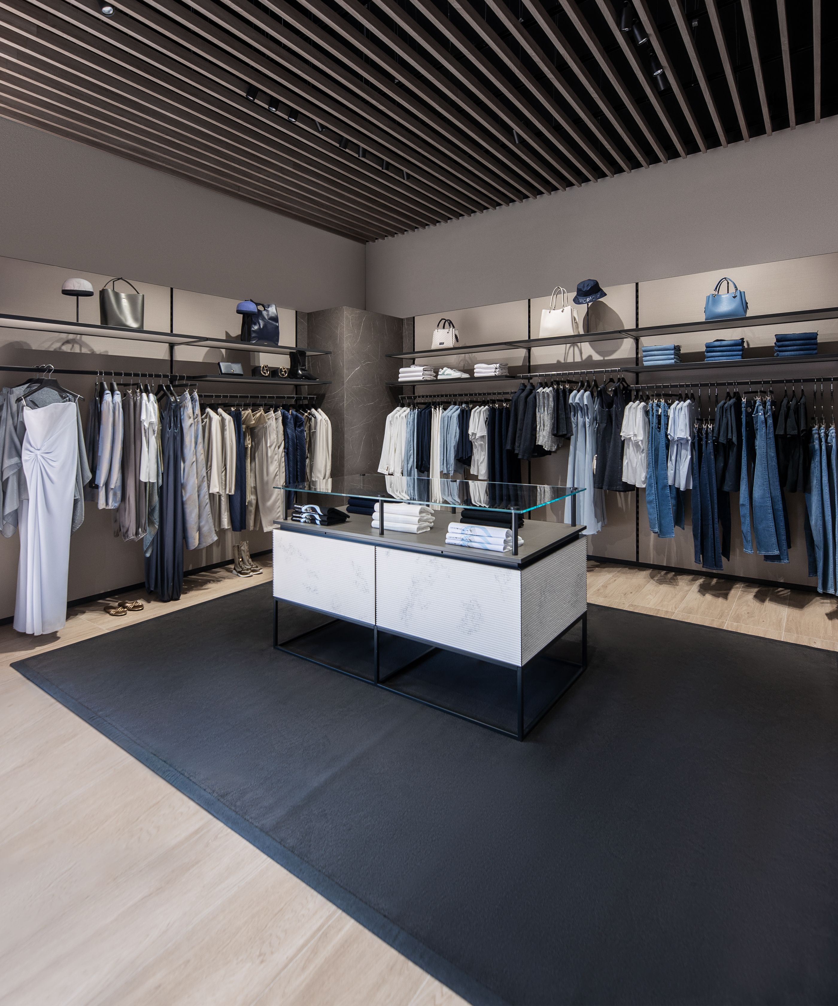 Luxury outlet for designer fashion | OUTLETCITY METZINGEN